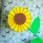 Easy Fall Paper Craft Ideas Your Kids Can Make - getfuncraft.com