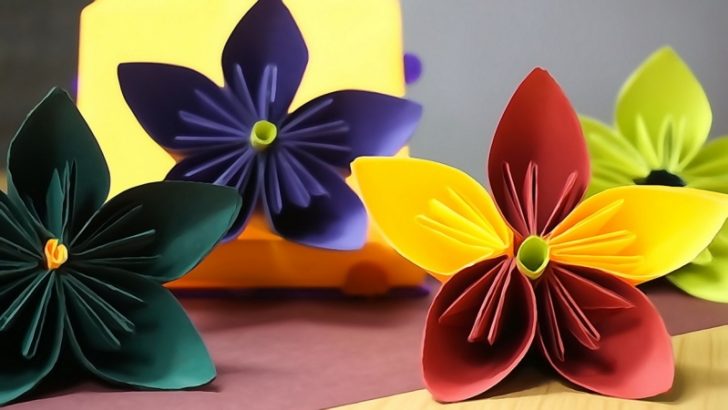 How to make a paper flower craft as home décor - getfuncraft.com